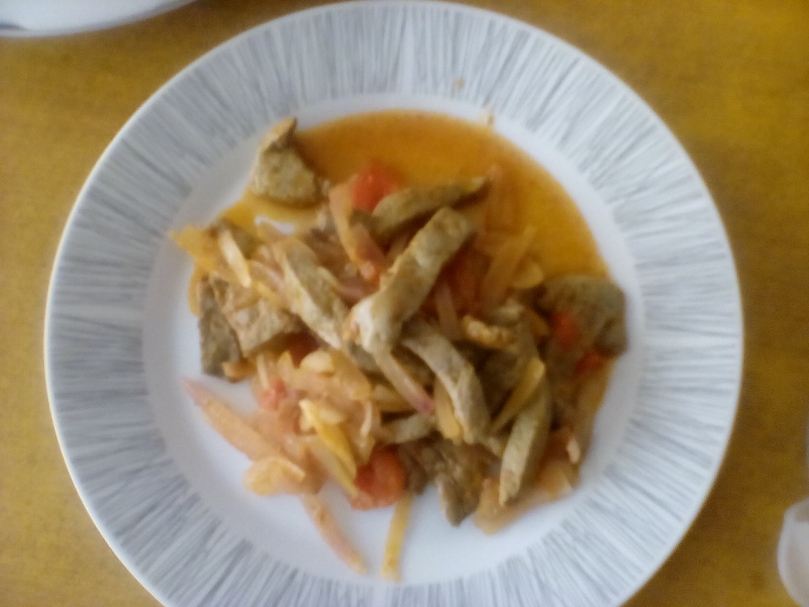 elementos de cocina: Hígado encebollado