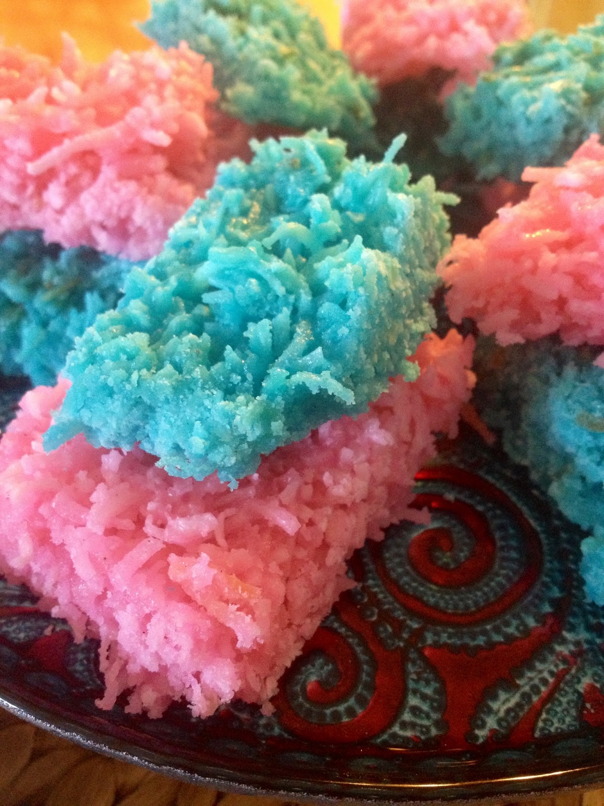 Stella's Meza: Kashata Za Nazi ( Swahili coconut snacks)