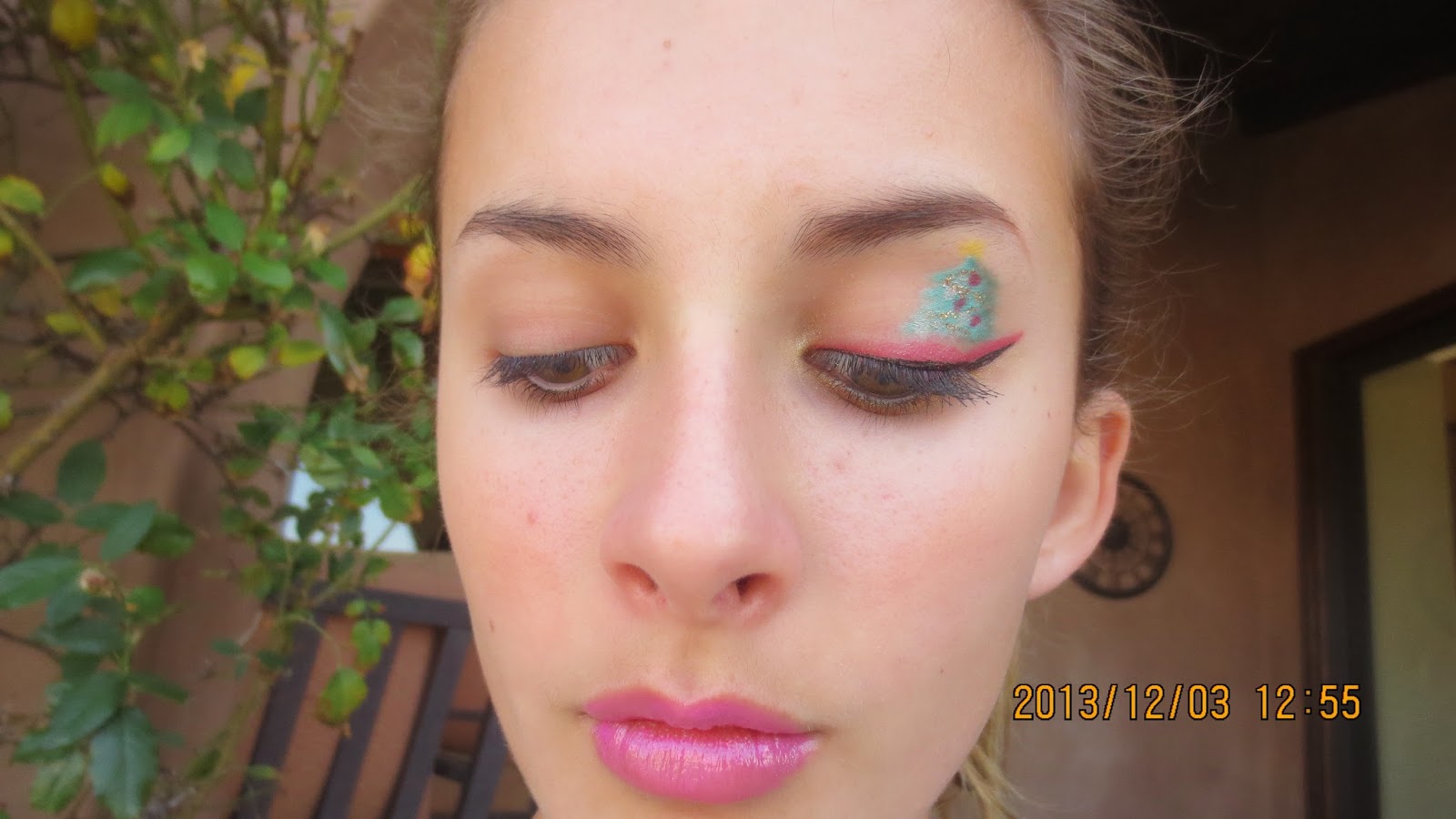 Makeup Crazy: Christmas Tree!