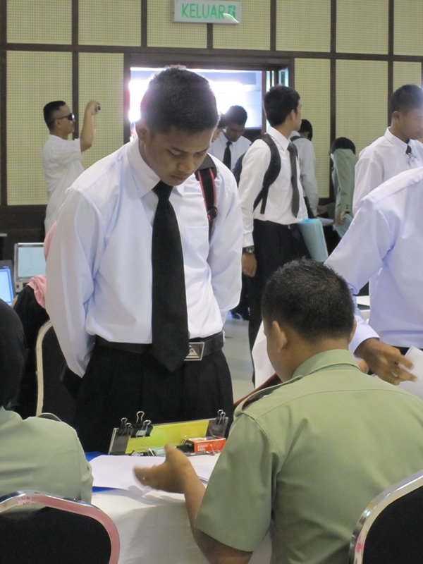 Adikku ; Bakal Pegawai Kadet UPNM :D - Mysara Newrie