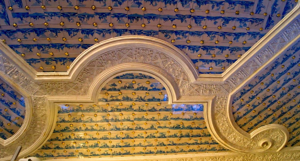 loveisspeed.......: The Menshikov Palace is a Petrine Baroque edifice ...