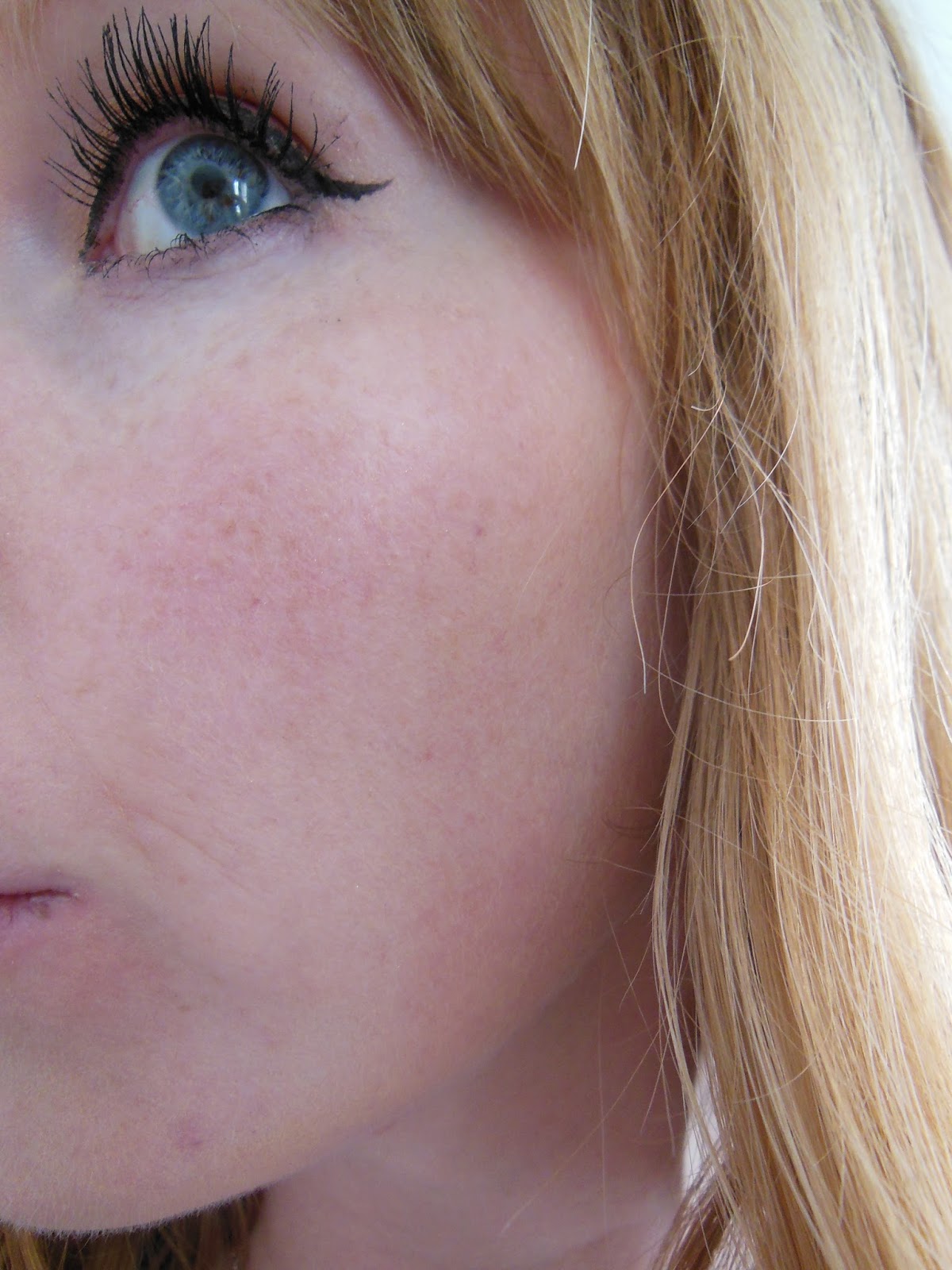 Astalift Light Analyzing Foundation review | Tales of a Pale Face | UK ...