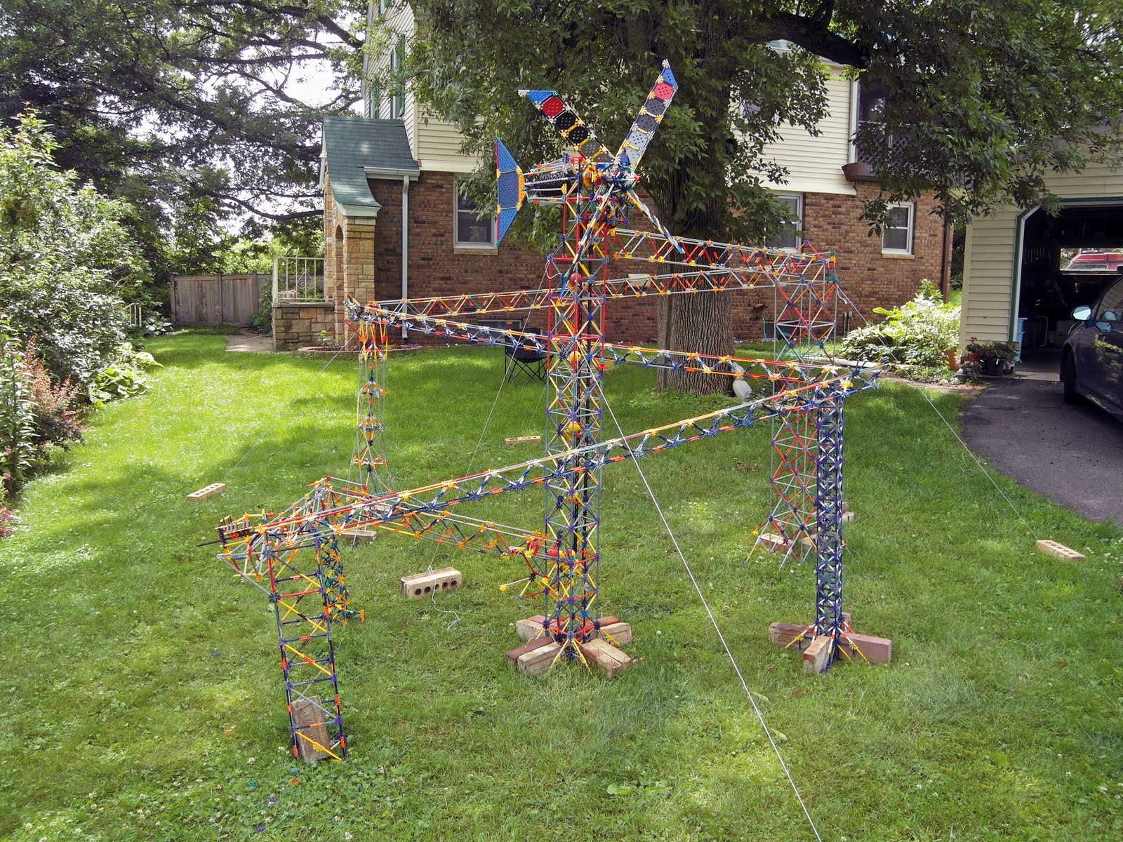 Austin's K'nex Designs: Wind-Powered K'nex Ball Machine