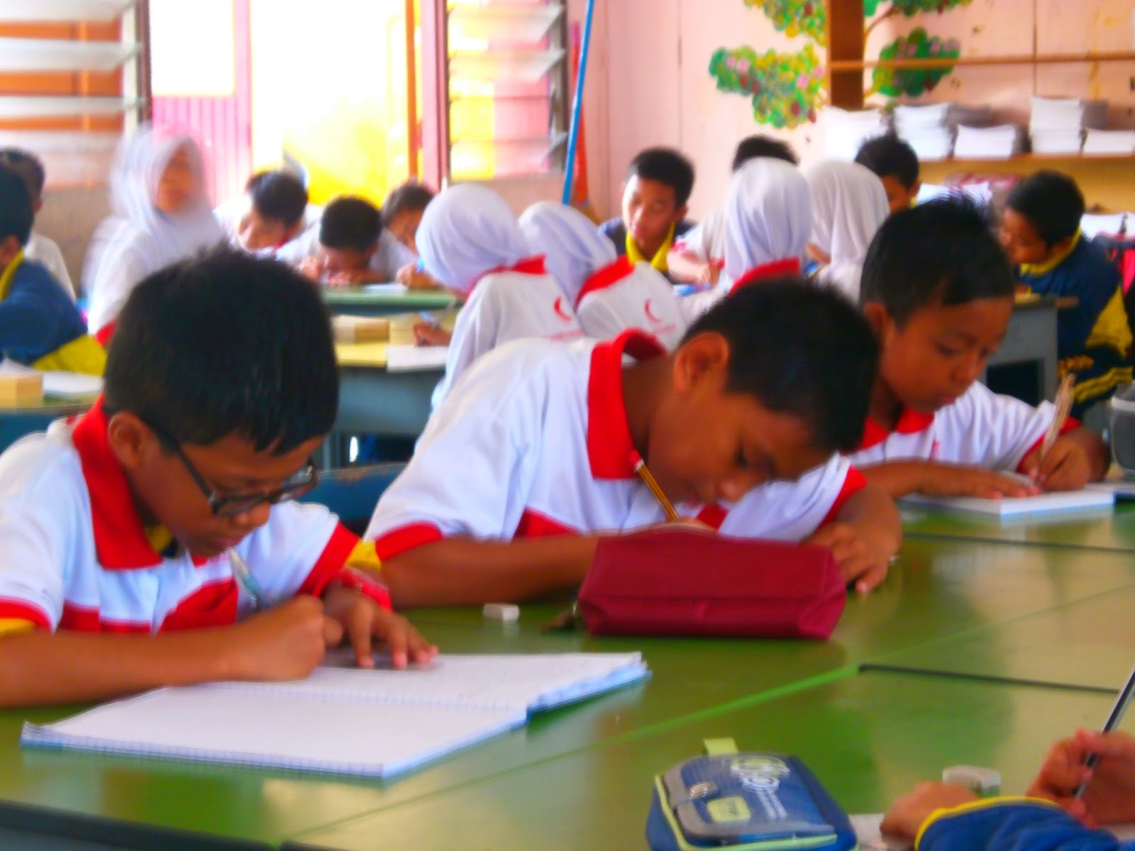 PERSATUAN BULAN SABIT MERAH SKPTLDM: MEMAHAMI DAN MENGENAL ALAT PEMADAM API
