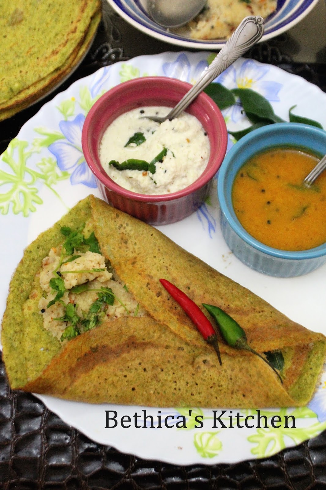 Bethica's Kitchen Flavours: Upma Pesarattu Dosa (Semolina Porridge ...