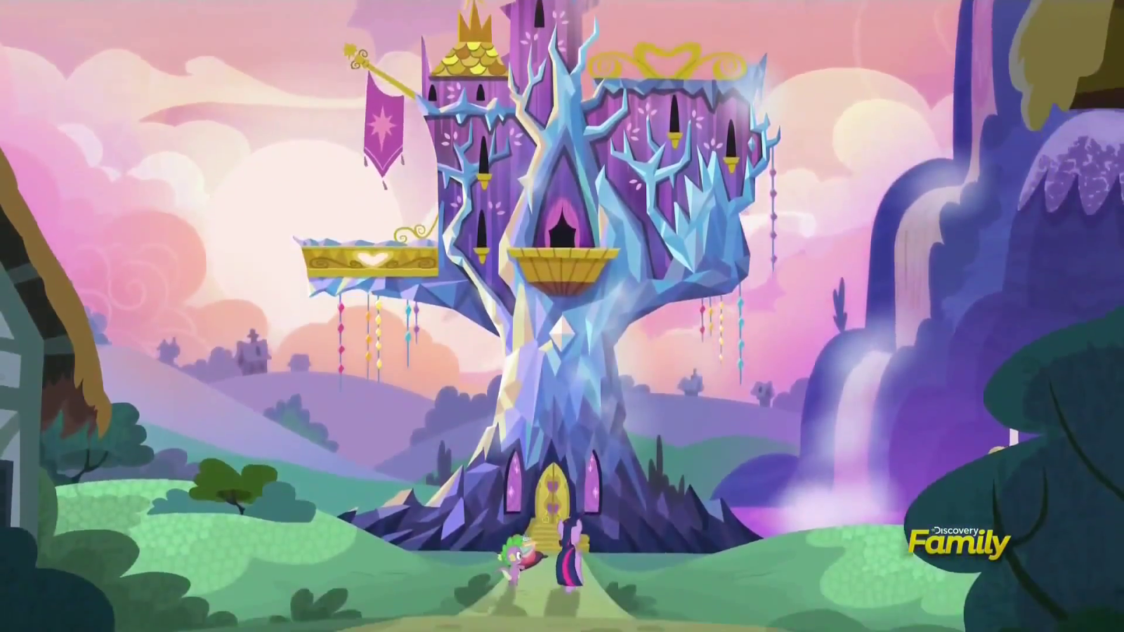 Equestria Daily - MLP Stuff!: "Castle Sweet Castle" Background look!