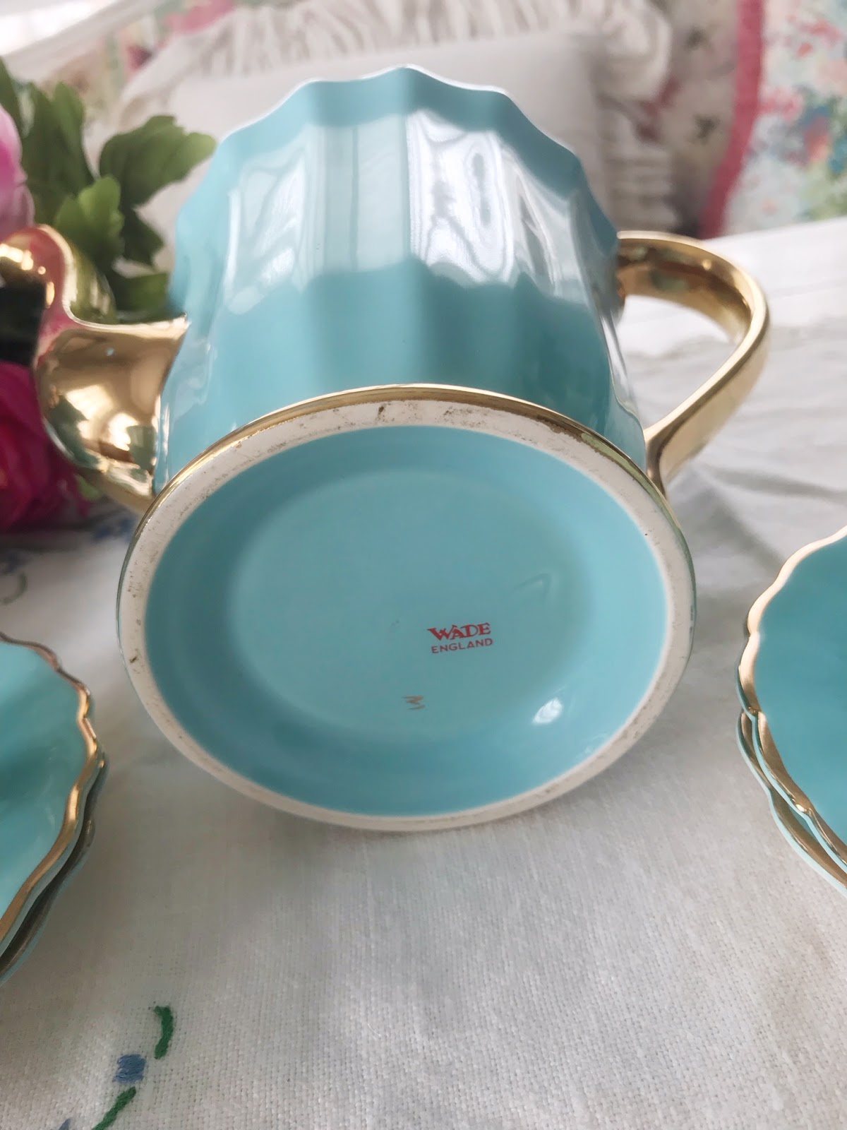 The Empty Nest: Gorgeous Wade of England turquoise and gold tea set