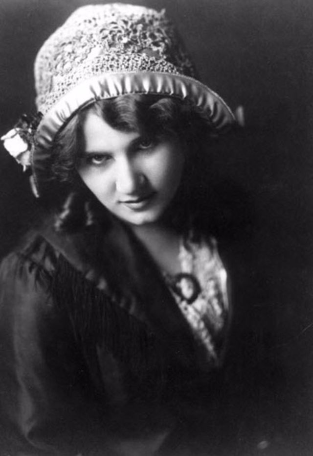 Florence Lawrence: Automotive Inventor and the “World’s First Movie ...