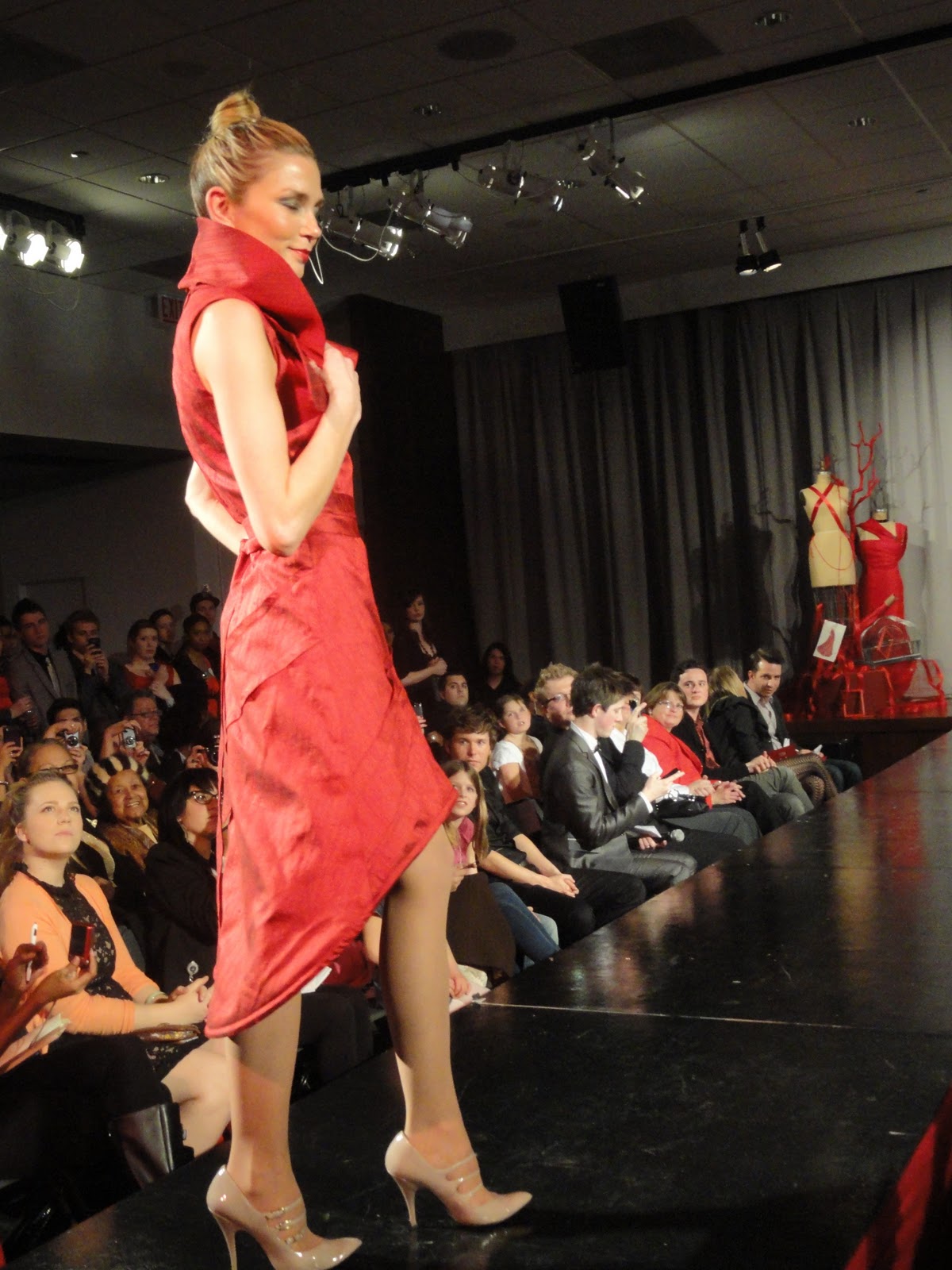 Windy City Style: Red Hot Runway
