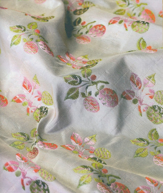 The Peak of Chic®: Rubelli and "The Walls of Venice"