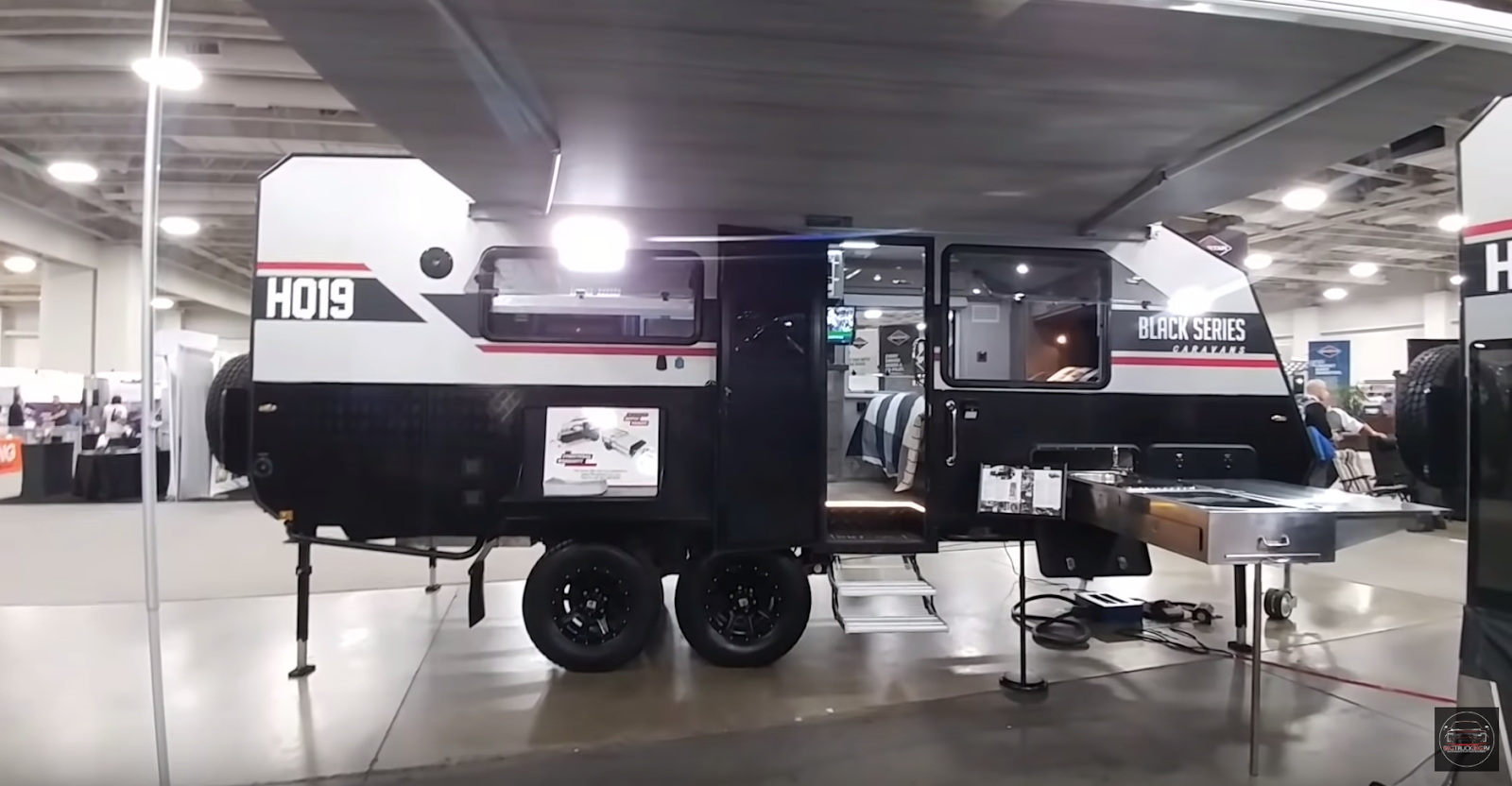 Black Series Caravans - Gr8LakesCamper