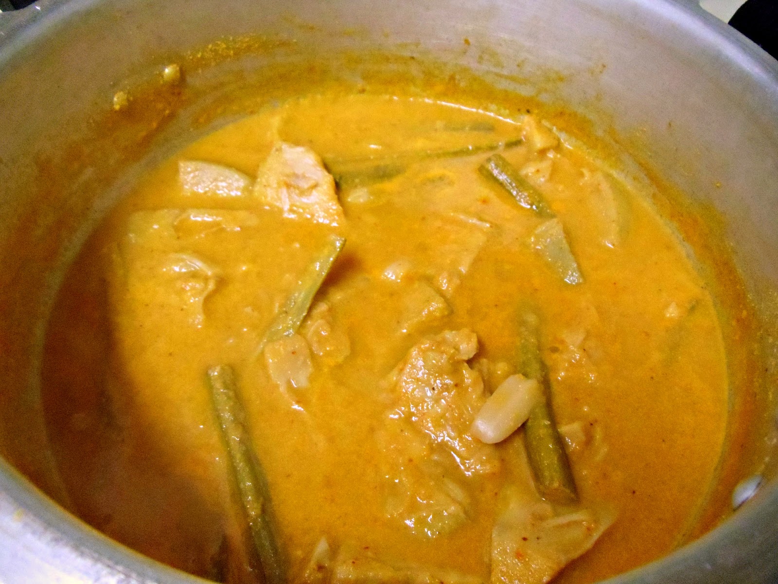 Lakshmi Canteen: Kadgi- Mashingasaang Gashi (Raw Jack fruit- Drumstick ...