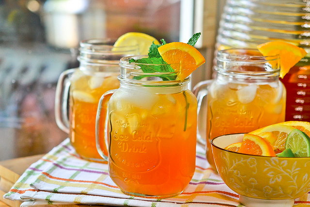 Cara membuat es lemonade Tea - Resep2Minuman
