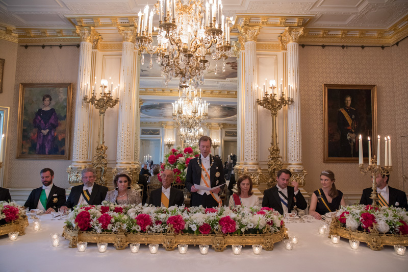 Queens of England: State Dinner Sparklers: Luxembourg welcomes Portugal