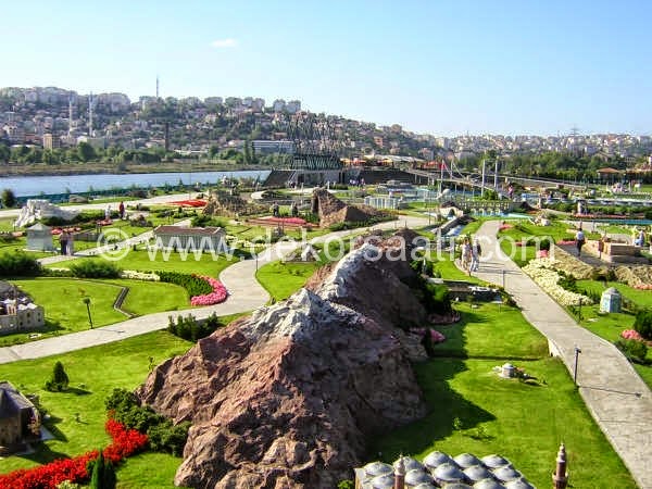 MİMARLIK: TÜRKİYEDEKİ BÜTÜN MİMARİ YAPILARIN MAKET HALİ MİNİATÜRK