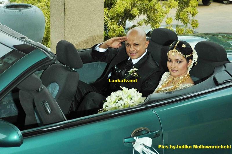 Srilankan singer Madumadawa & Renusha Wedding Photos