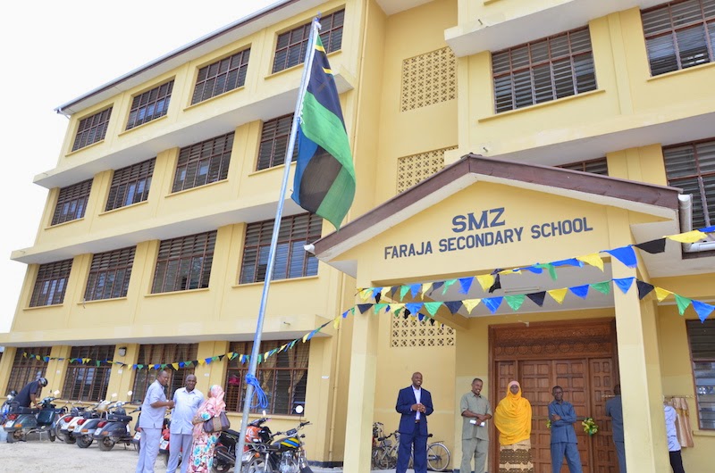 MATUKIO @ MICHUZI BLOG: BALOZI SEIF IDDI AFUNGUA RASMI SKULI YA ...