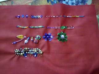 NORA CREATIVE COLLECTION: KELAS ASAS MANIK LABUCI & TEKNIK CRUMBLE 5/1/2013