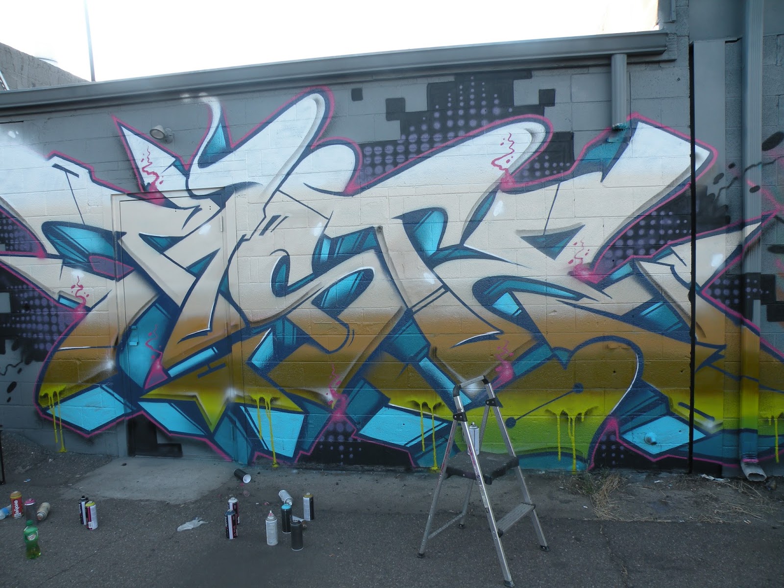 Turnip the Beet: Knocked the dust off my cans for a lil graffiti battle ...