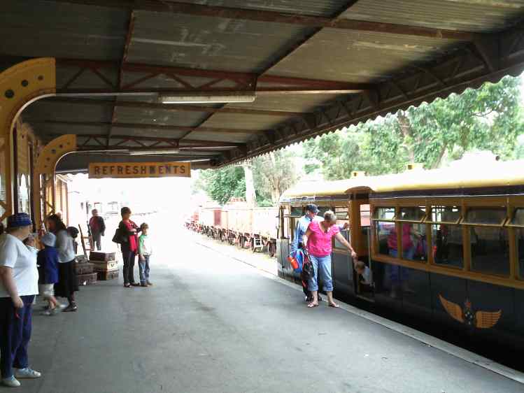 TRACKS, TRAILS AND COASTS NEAR MELBOURNE : All aboard the Yarra Valley ...