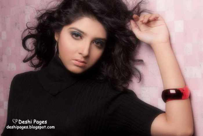 Singer Sabrina Porshi