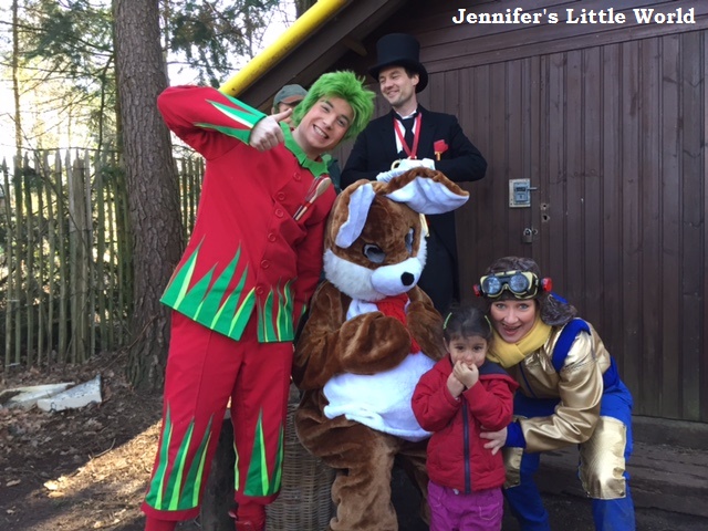 Jennifer's Little World blog - Parenting, craft and travel: Center ...