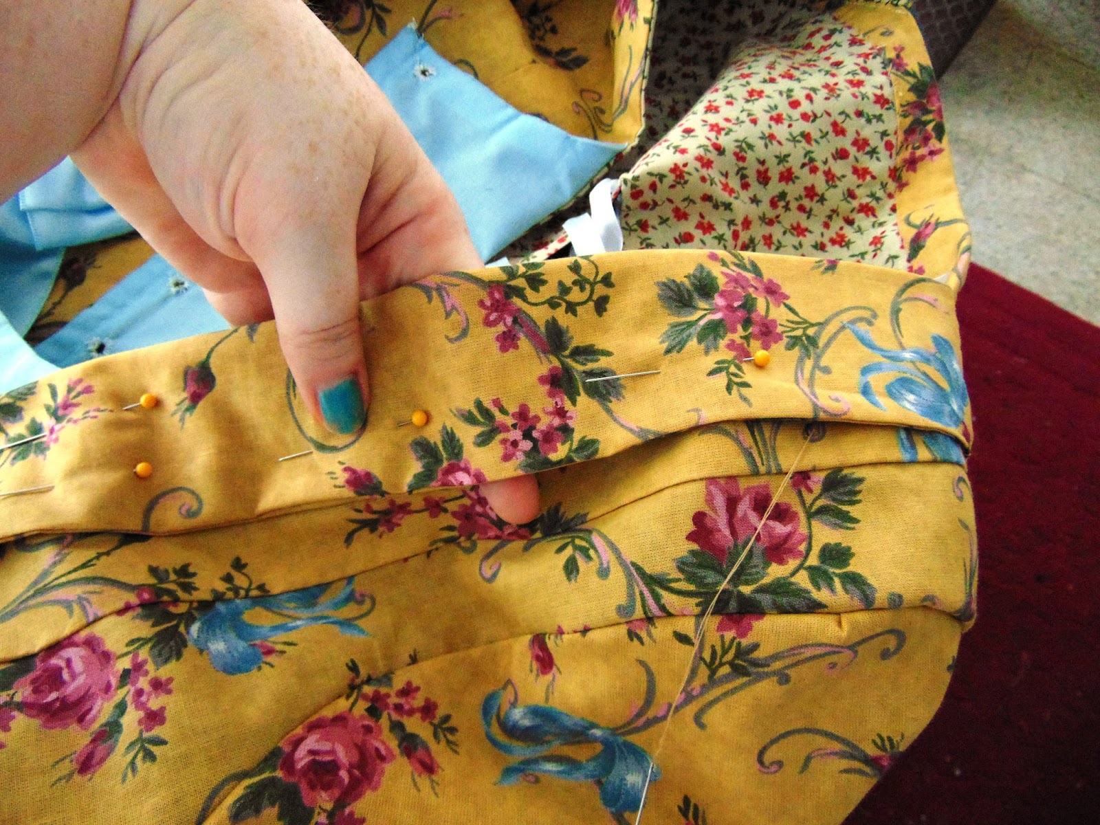 The Antique Sewist: Simplicity 3637 - Robe a la Francaise CONSTRUCTION