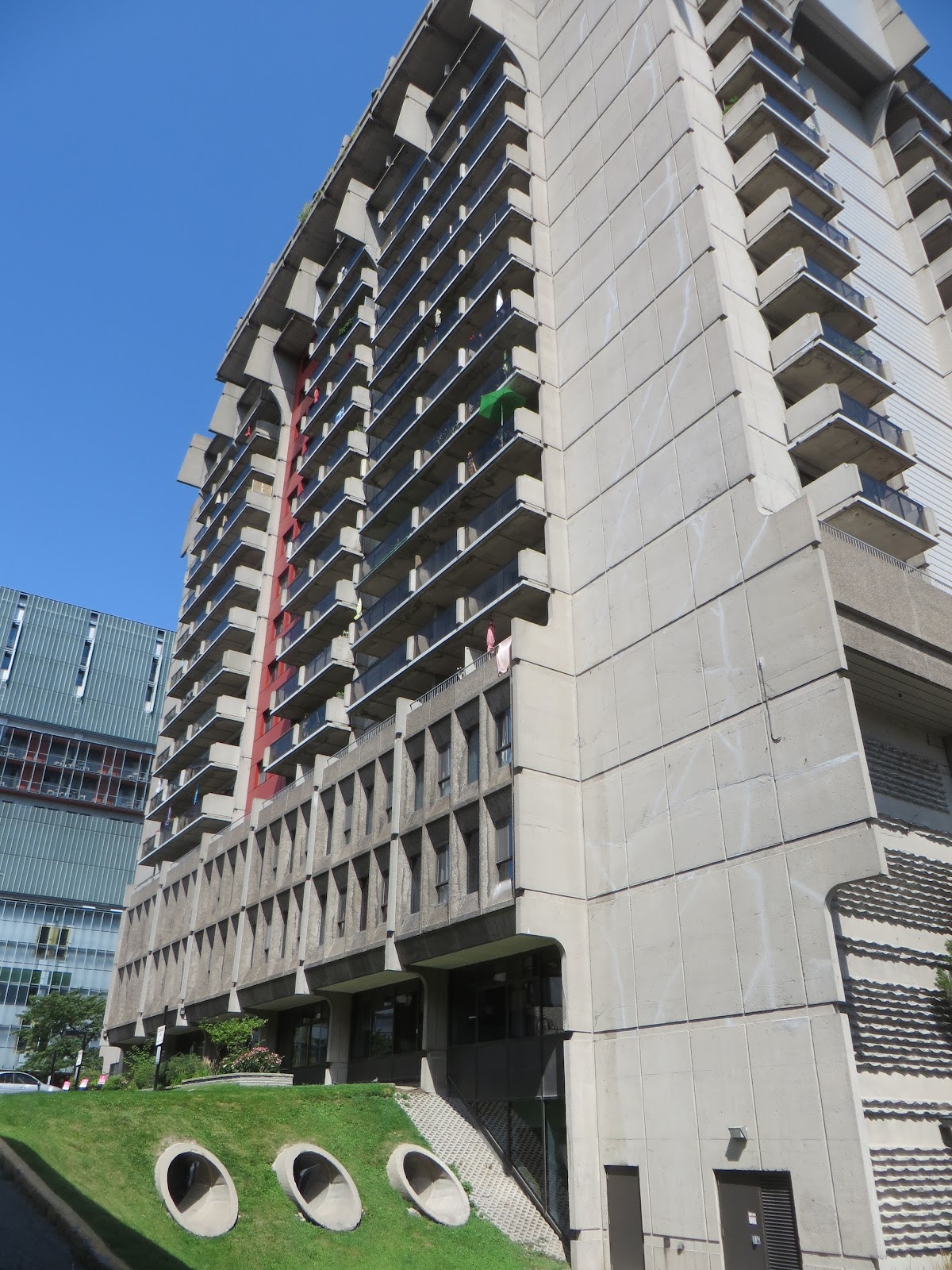 EntreVoir: Le Rigaud - 1976