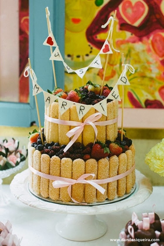 Taísa Mendes: {DIY} Decoração de Bolo com Biscoito