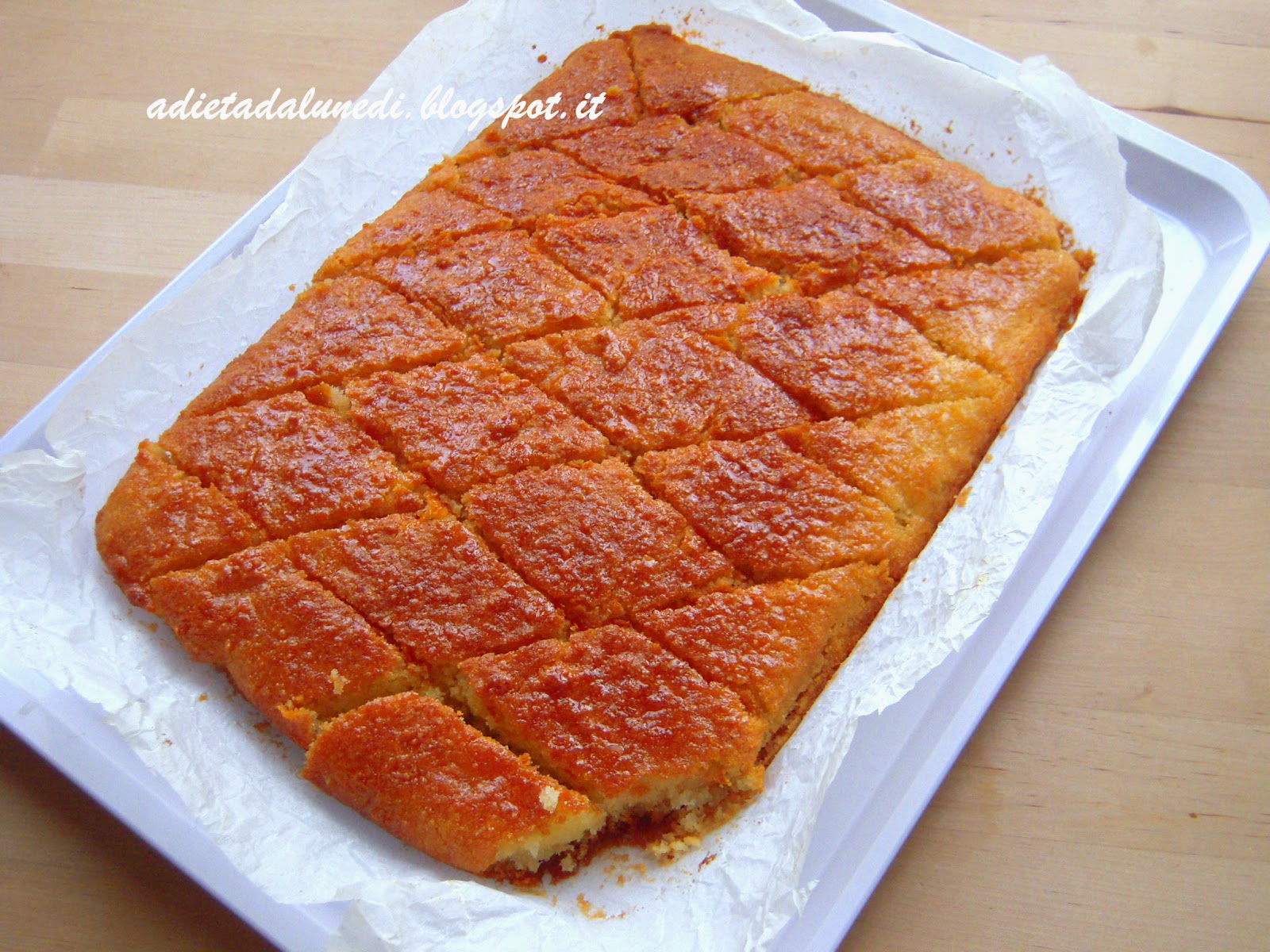 A dieta da lunedì: BASBOUSA AL COCCO PER UNA CENA FRA AMICI … IN EGITTO.