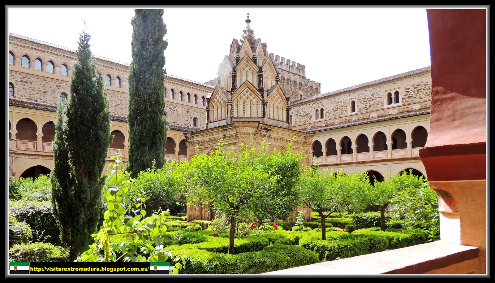 EXTREMADURA: MONASTERIO GUADALUPE