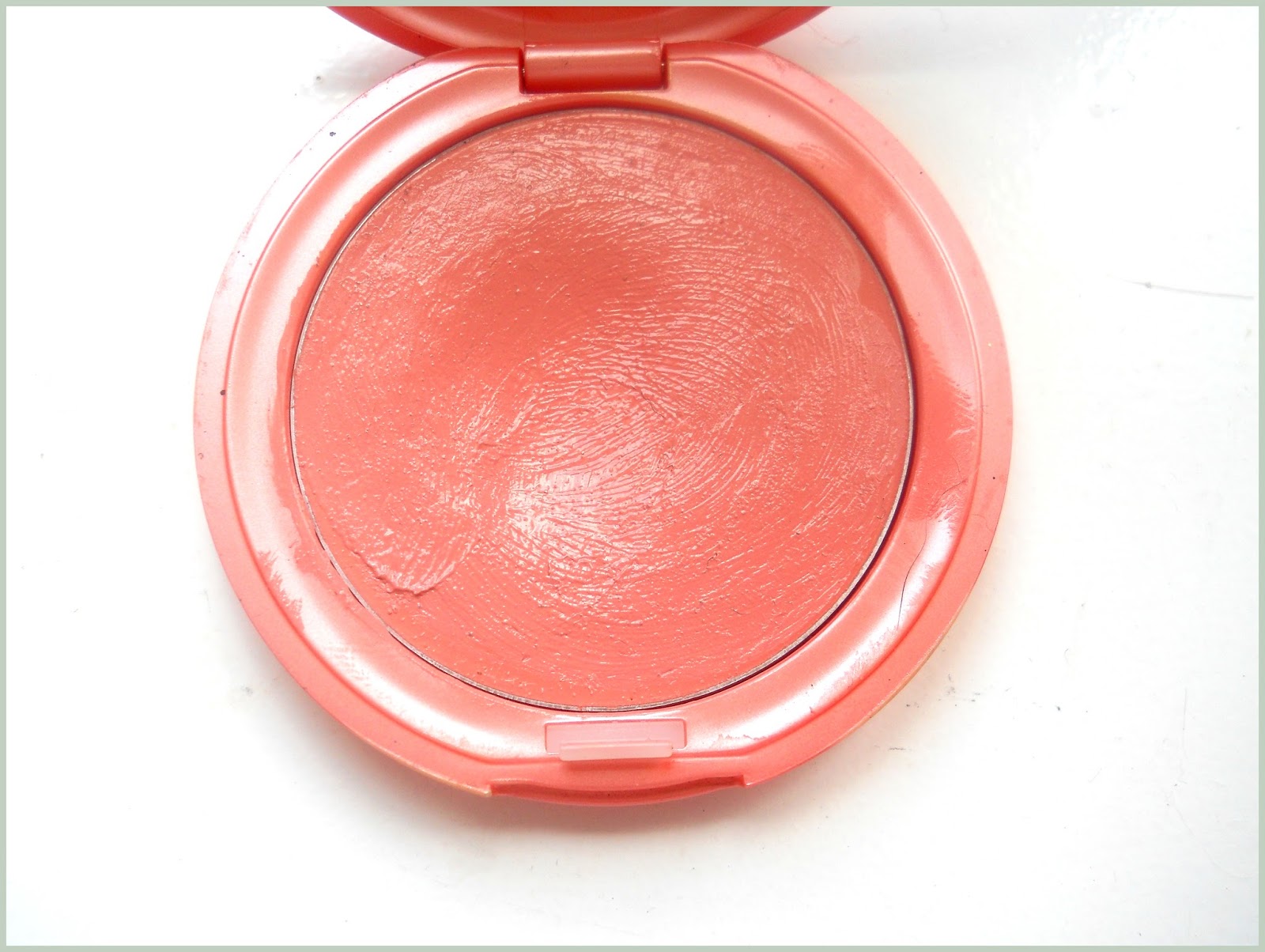 Beauty Bucket List: Stila Convertible Color in Gerbera | Review and Swatch