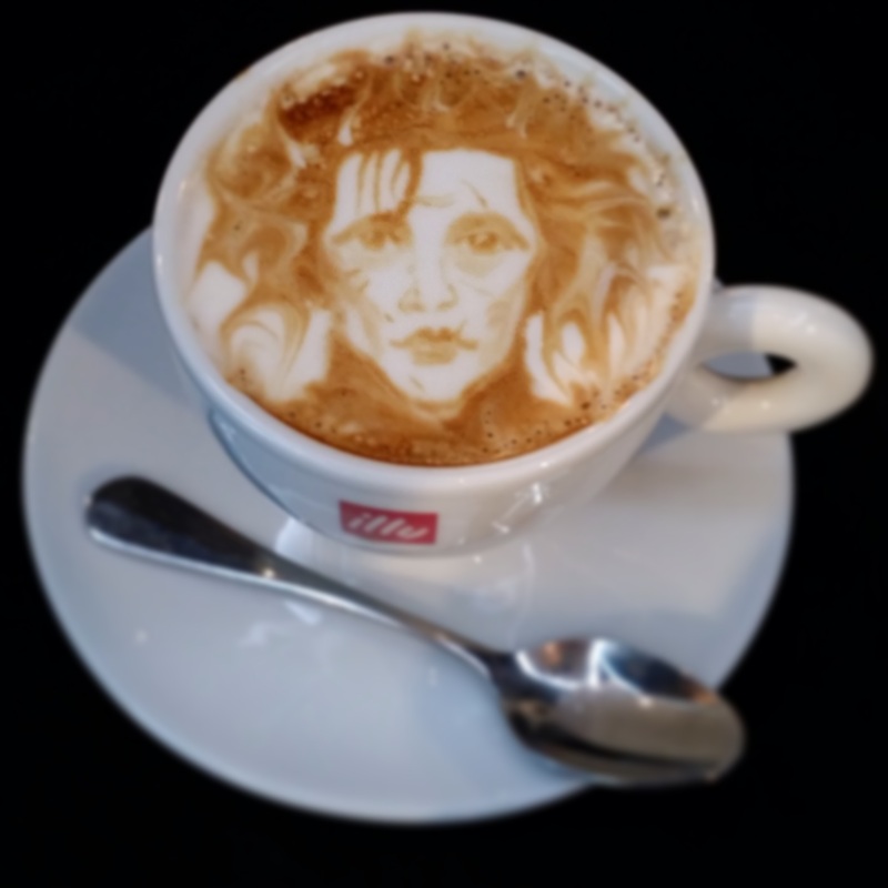 Conheça a arte feita no café por Michael Breach | Marte é para os Fracos