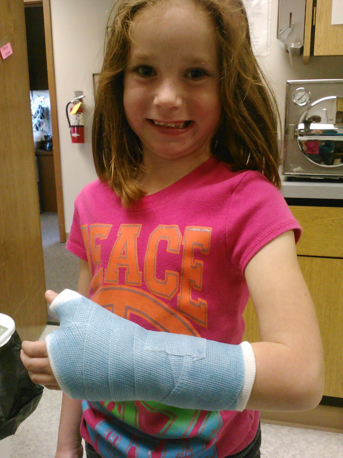 The Kindschi Family: Dariens first broken bone