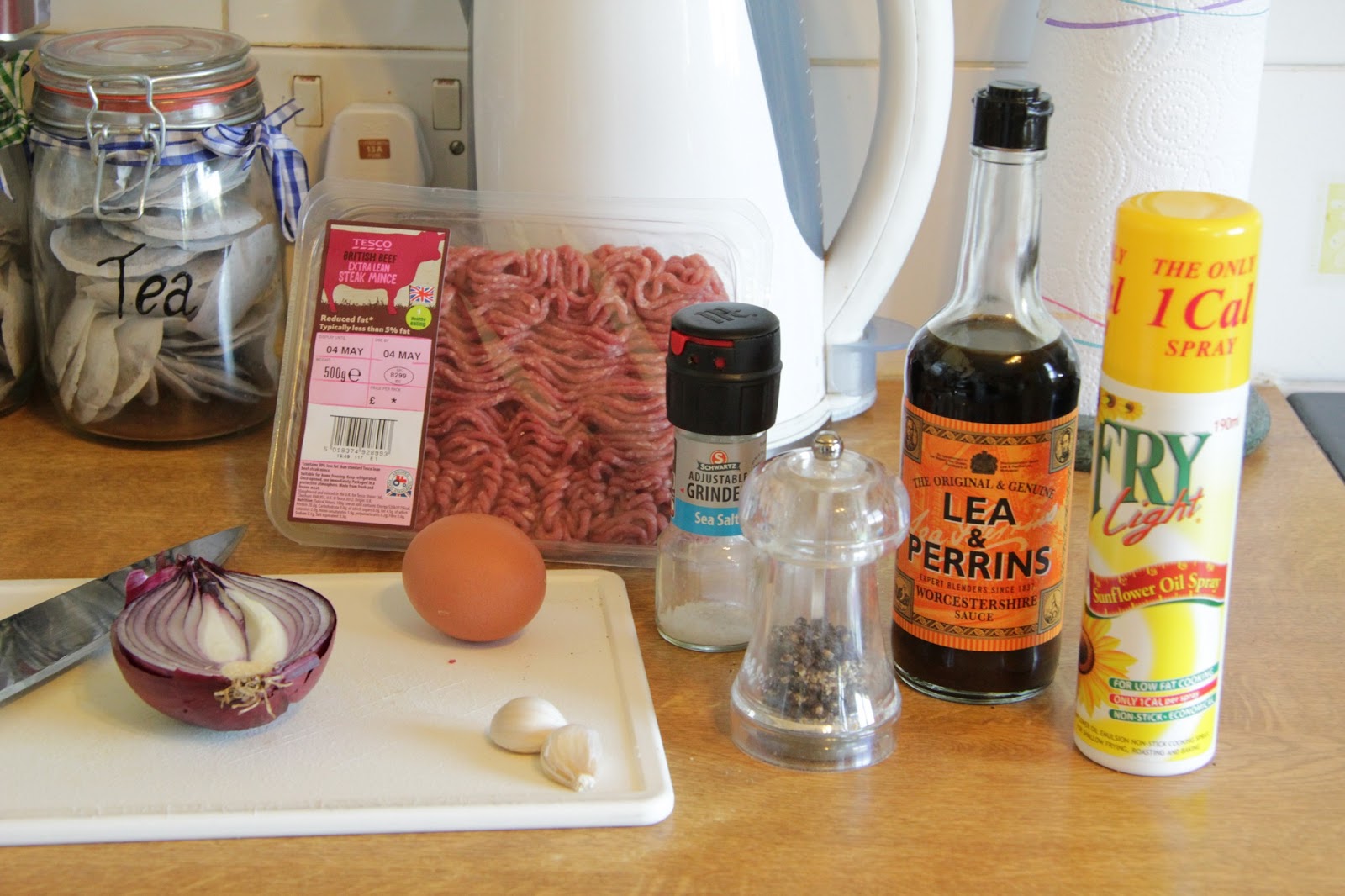 My journey to thin.: Homemade lean beef burgers.