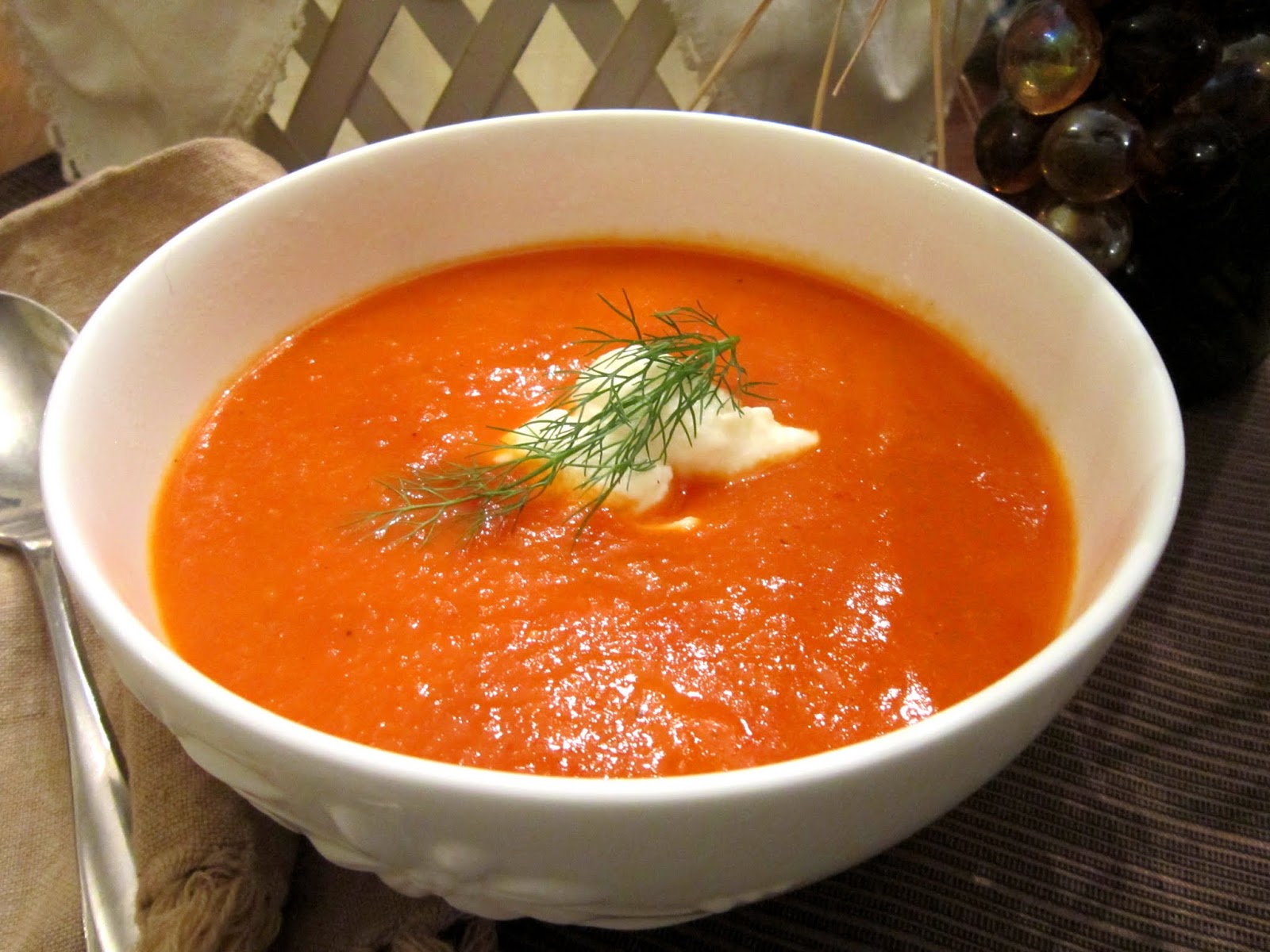 The Italian Next Door: Yummy Red Pepper Soup