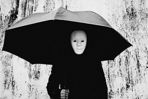 ArtHouse: Thomas Longo | Colossal