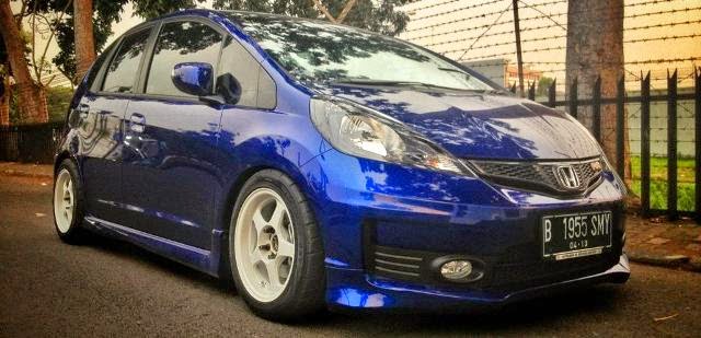 Foto Modifikasi Mobil Honda Jazz RS Terbaik dan Terbaru 2017