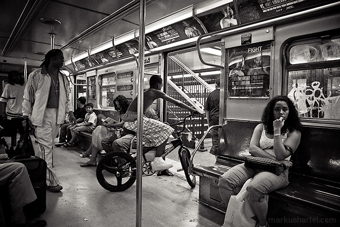 Street Photography Macassar: INTRO : Fotografi Jalanan (Street Photography)