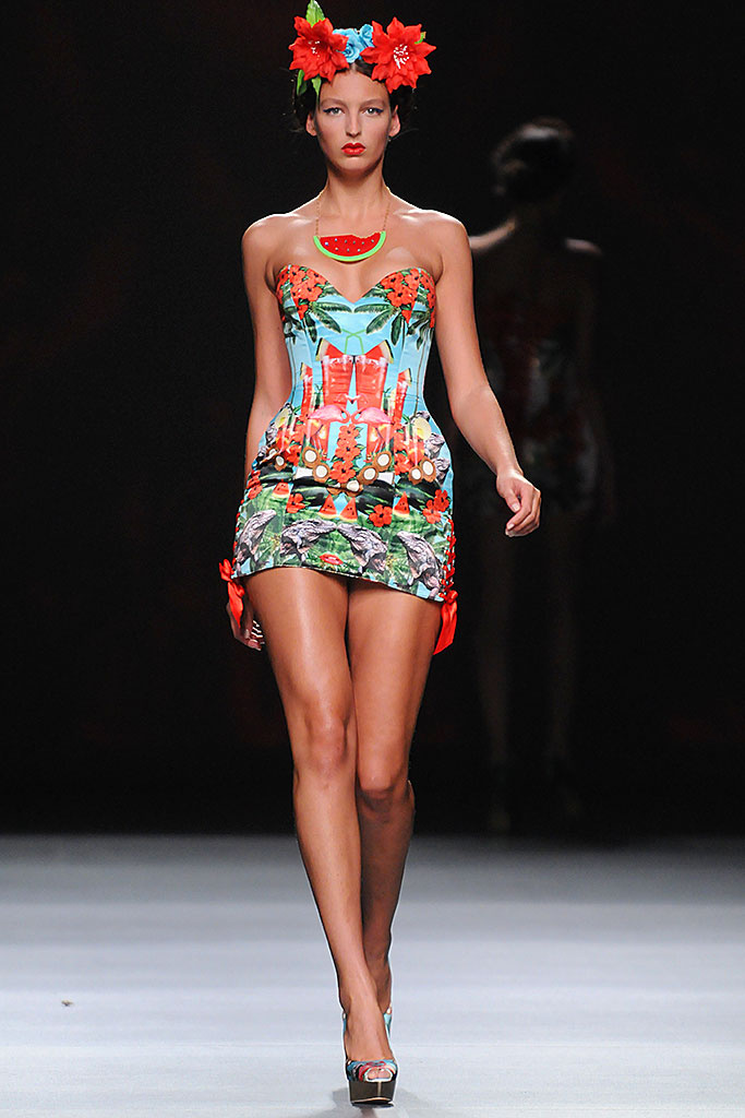 Fashionadictas by Marcela: Maya Hansen y sus corsets con inspiración ...