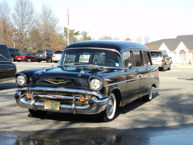 Sobre máquinas e motores: 1957 Chevy Hearse