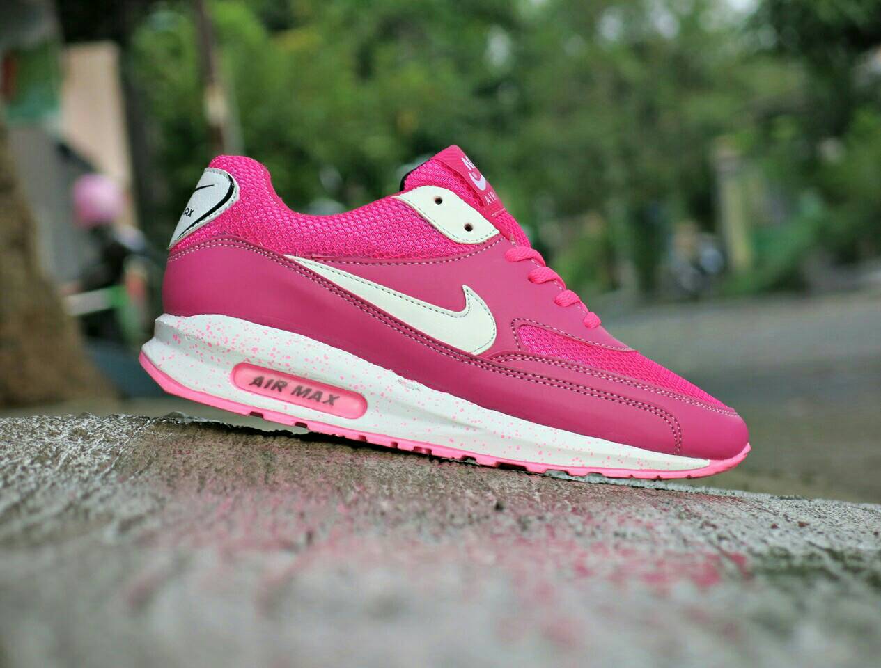 NIKE AIRMAX PINK sepatu sport surabaya Sepatu Sport Surabaya Amanah