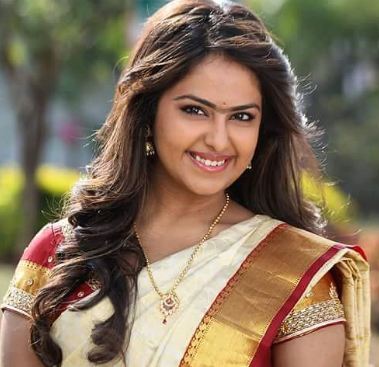 Avika Gor Family Husband Biography Parents children's Marriage Photos