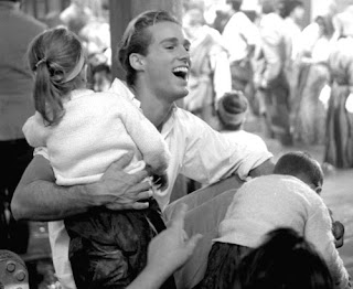 Errol Flynn: Errol Flynn & His Children (Photos)