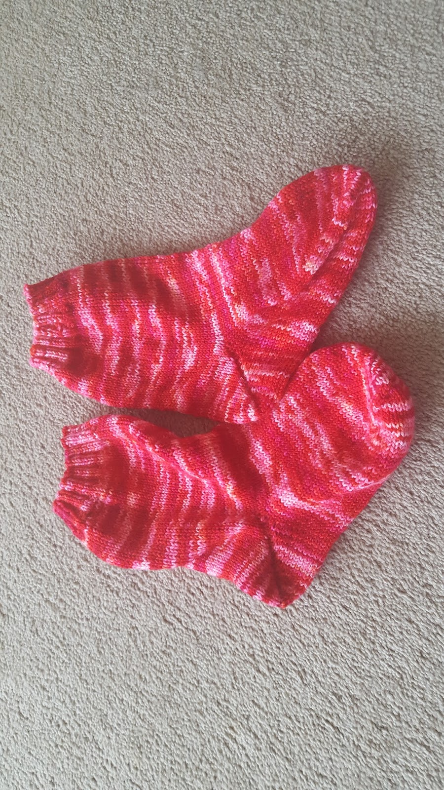 Smallest (adult) feet in the world