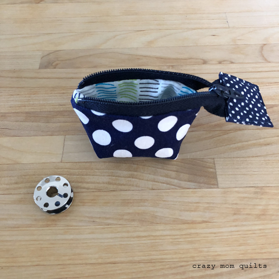 crazy mom quilts: brianne's socks and a tiny little zip pouch