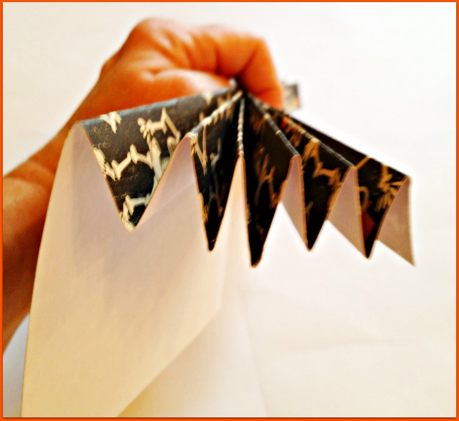Crafty in Crosby: Halloween Fan Fold Centerpiece Tutorial