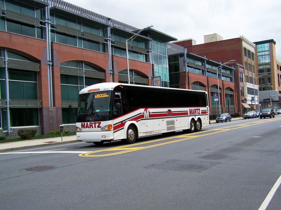 Frank's Place: Martz Bus