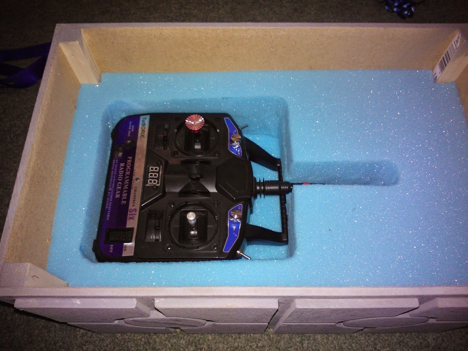 James' R5-D4: Custom box for radio transmitter - 1.5