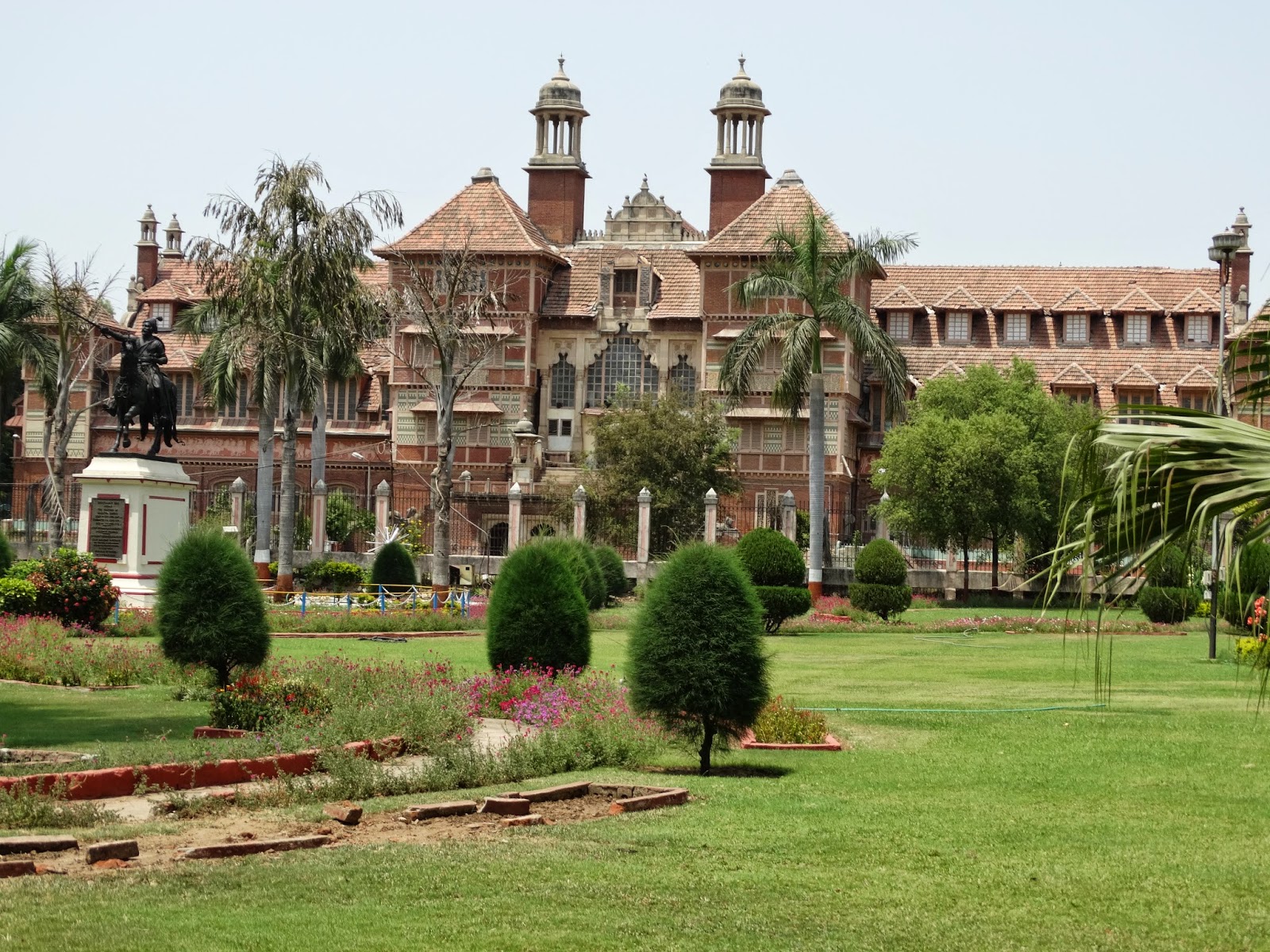 Life,films and nostalgia: Beautiful City of Baroda or Vadodara